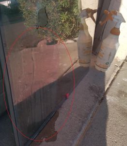 distorted-glass-262x300 - Arizona Glass & Door Connection